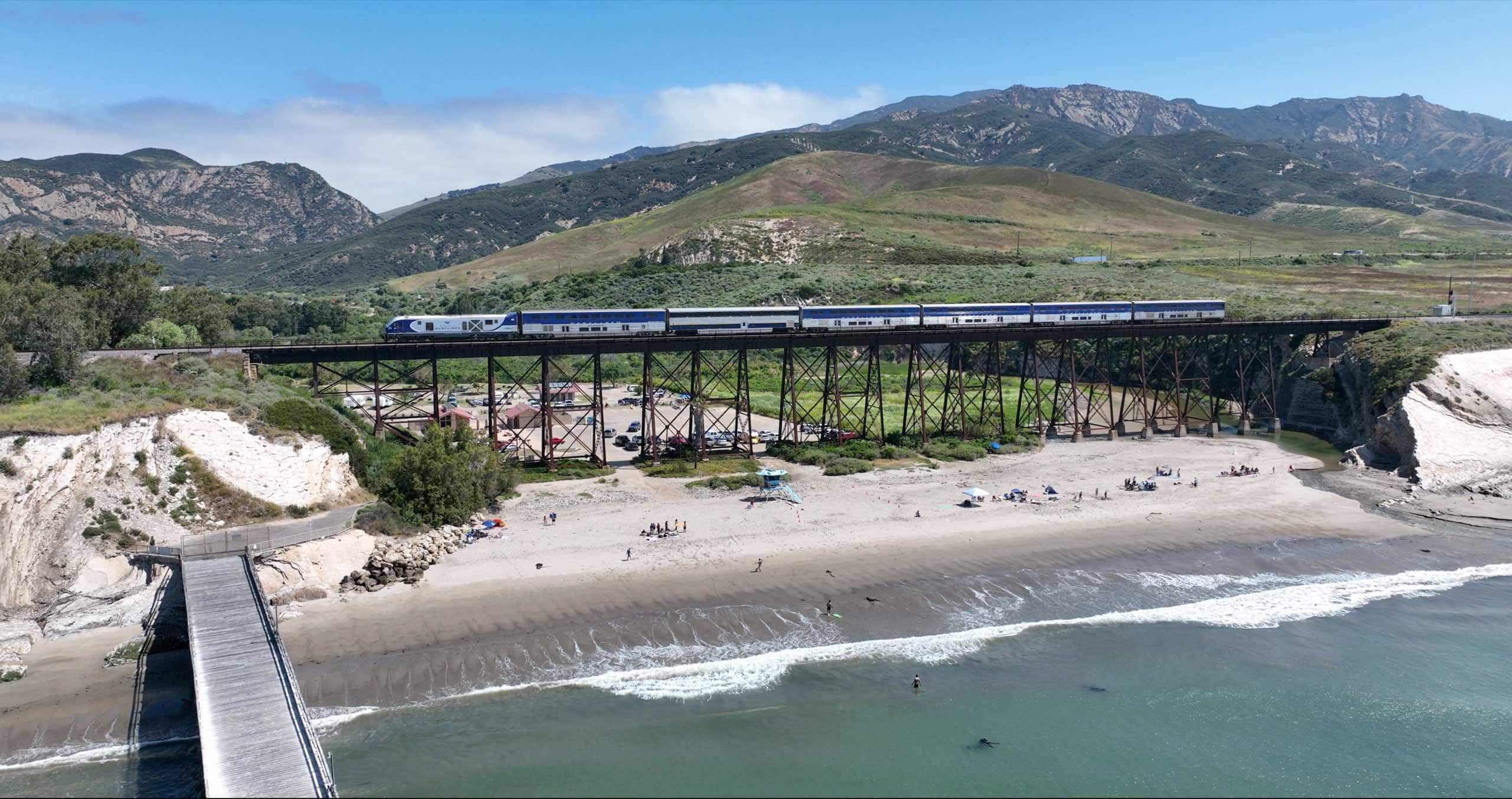 Explore the SoCal Coast by Train | Pacific Surfliner | Pacific Surfliner